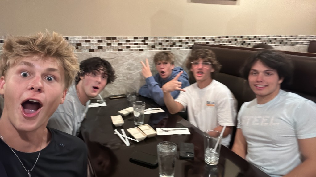 Are they a friend or a follower? – Frog – The social network fr.